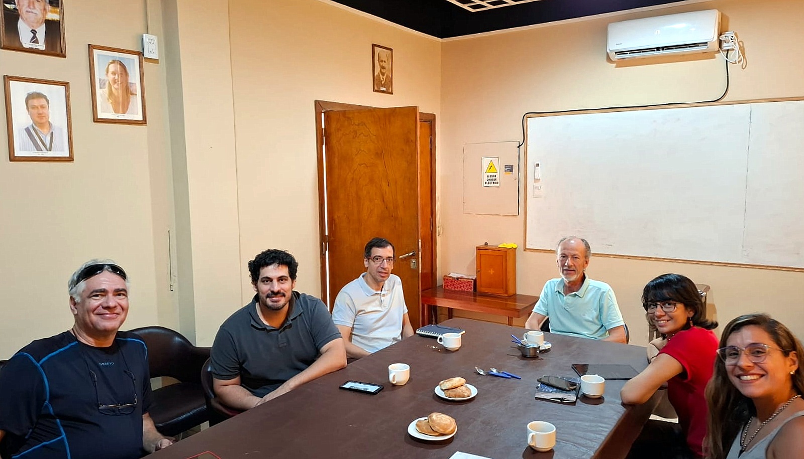 Natalia Nuñez se reunió en el OAFA con directores de institutos